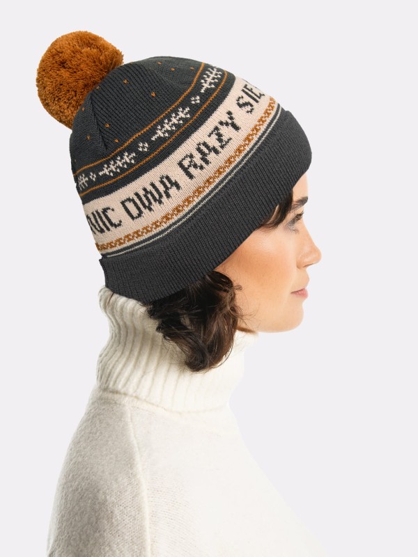 NIC DWA RAZY SIĘ NIE ZDARZA / czapka zimowa